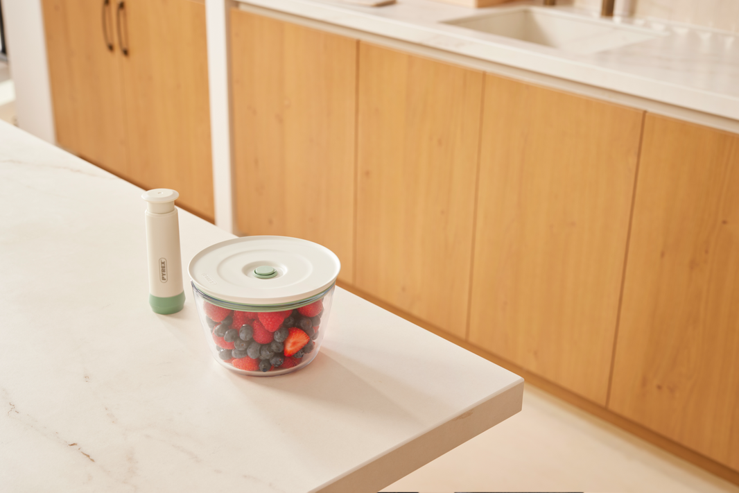 Cook&Save - Manual pump for vacuum storage dish | Pyrex® Webshop UK