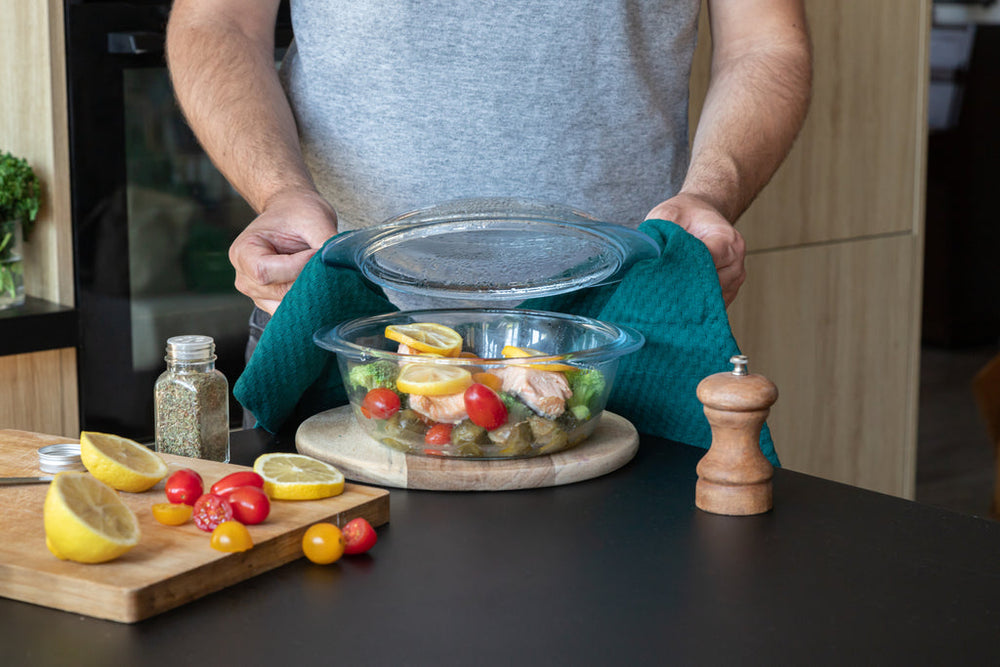 Multi-purpose round glass casserole dish - 4 IN 1 range | Pyrex® Webshop UK